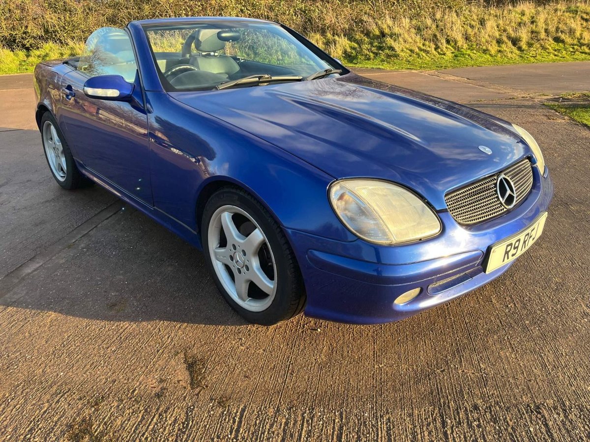 R9 RFJ | 2002 Mercedes-Benz SLK - Free History Check | UKCarData.co.uk