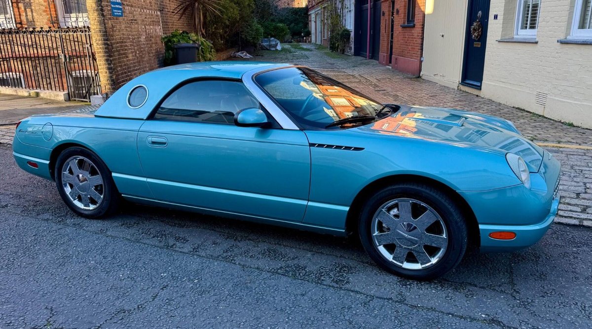 TB51 USA | 2002 Ford Thunderbird - Free History Check | UKCarData.co.uk