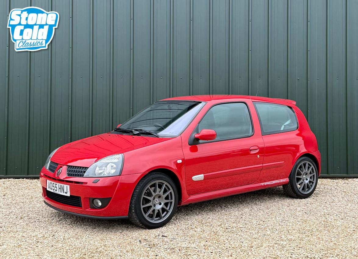 AO55 HNJ | 2005 Renault Clio - Free History Check | UKCarData.co.uk