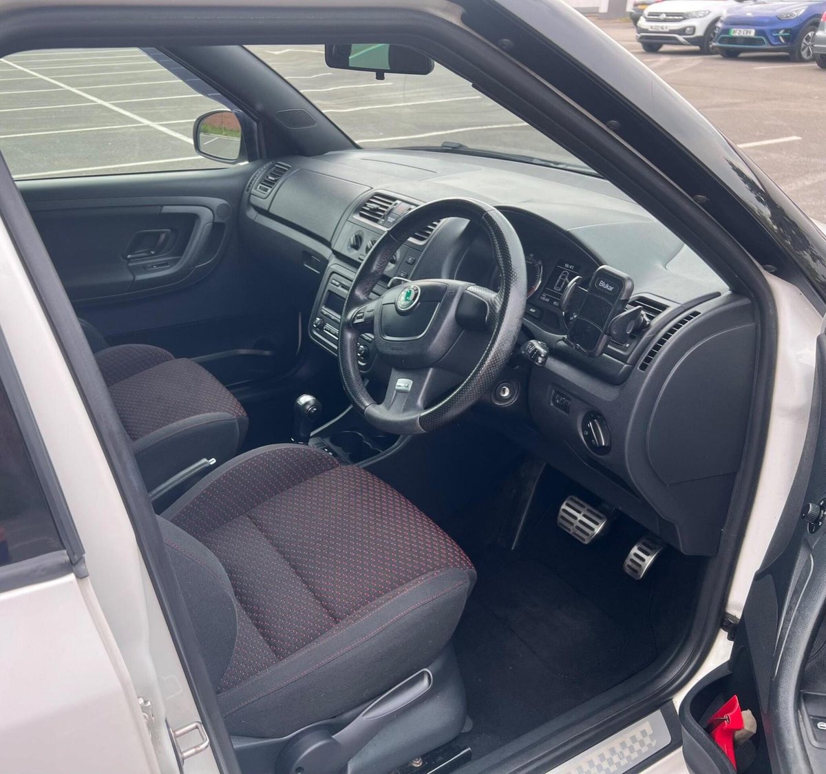 PJ60 GSU | 2010 Skoda Fabia - Free History Check | UKCarData.co.uk