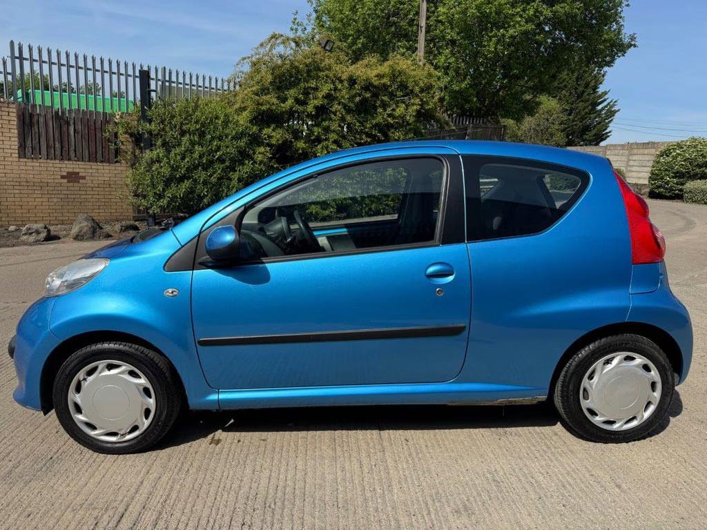 NV06 HCK | 2006 Peugeot Urban - Free History Check | UKCarData.co.uk