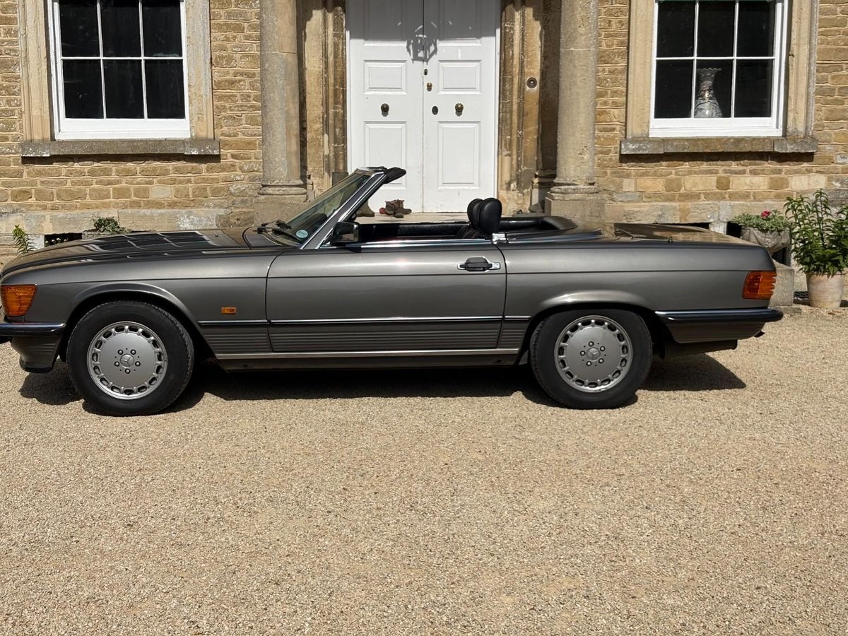 C575 DYV | 1986 Mercedes-Benz SL - Free History Check | UKCarData.co.uk