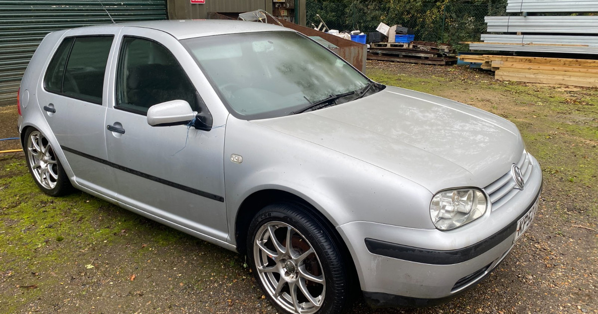 KP52 GTY | 2002 Volkswagen Golf - Free History Check | UKCarData.co.uk