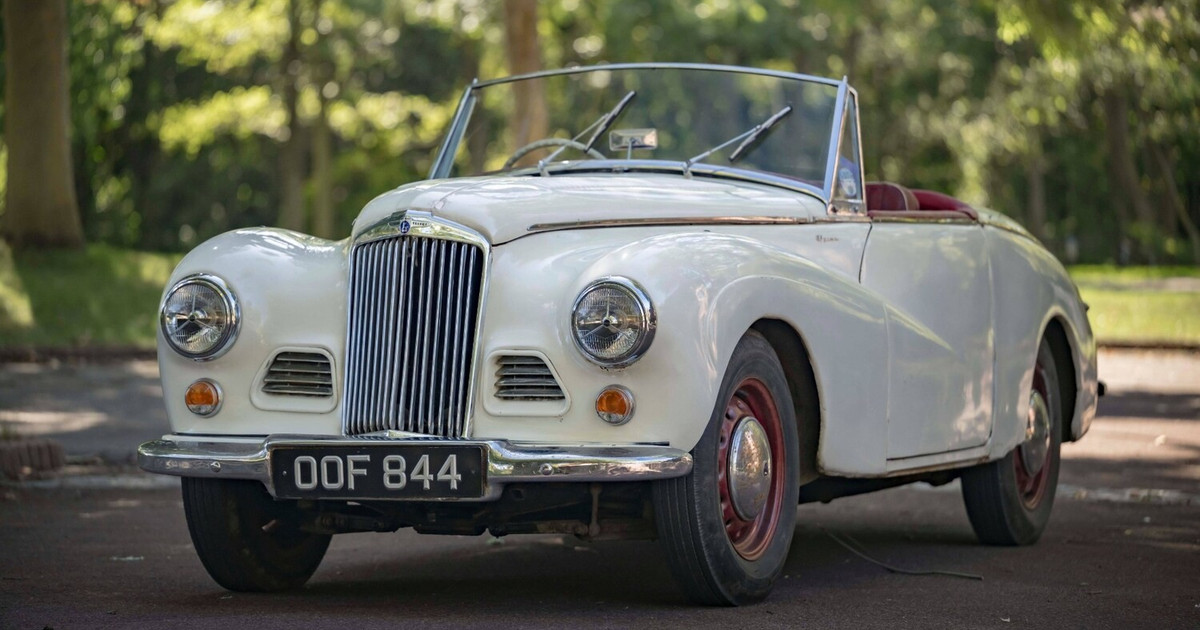 OOF 844 | 1953 Sunbeam Alpine - Free History Check | UKCarData.co.uk