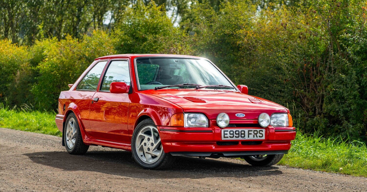 E998 FRS | 1987 Ford Escort - Free History Check | UKCarData.co.uk