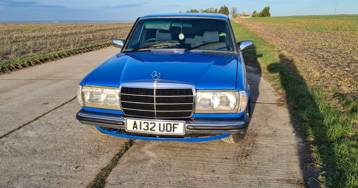 A132 UOF | 1983 Mercedes-Benz 200 - Free History Check | UKCarData.co.uk