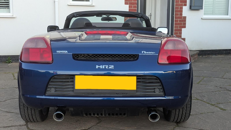 EU51 CLF | 2001 Toyota MR2 - Free History Check | UKCarData.co.uk